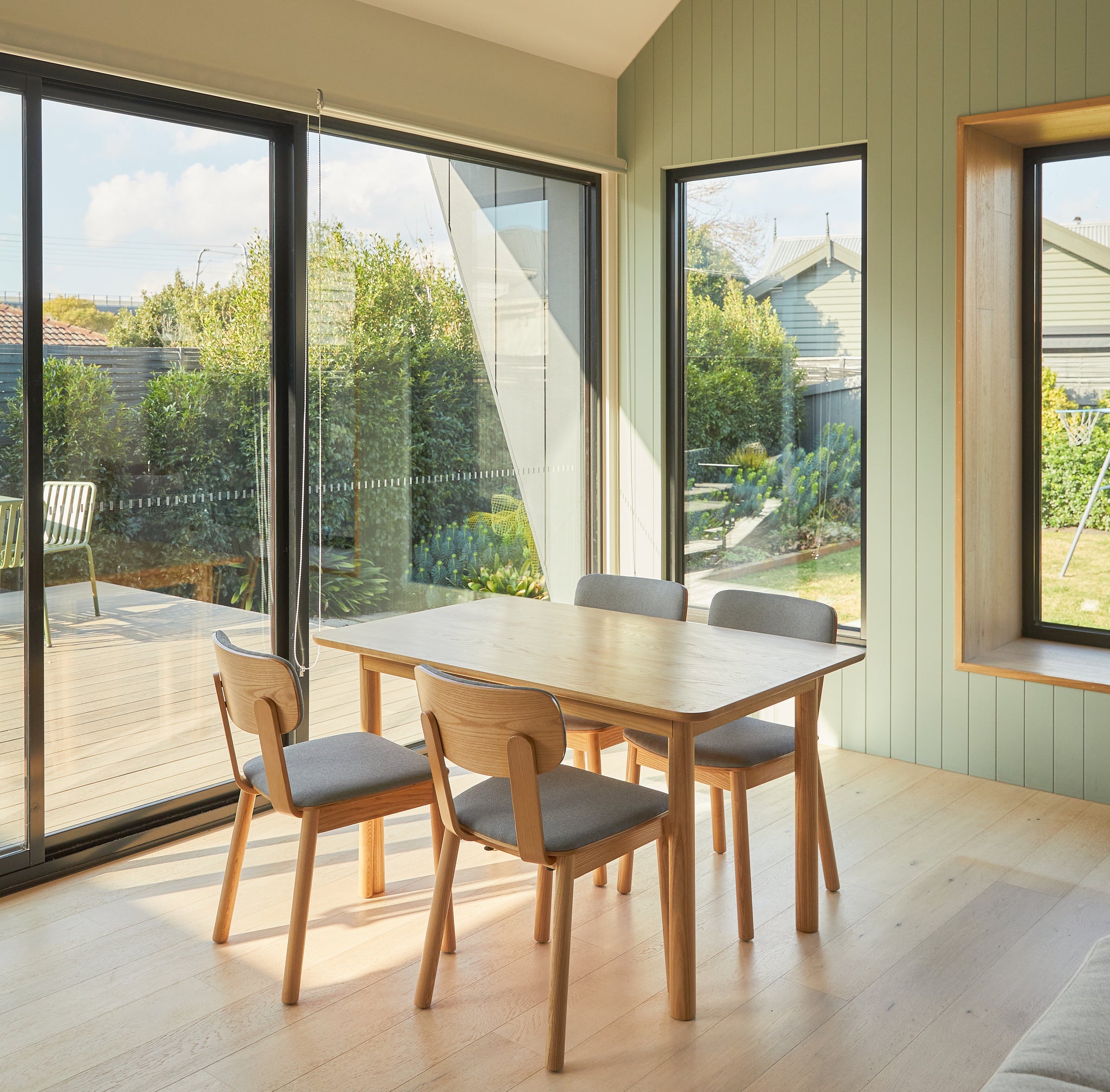 Kin Dining Table – Eva